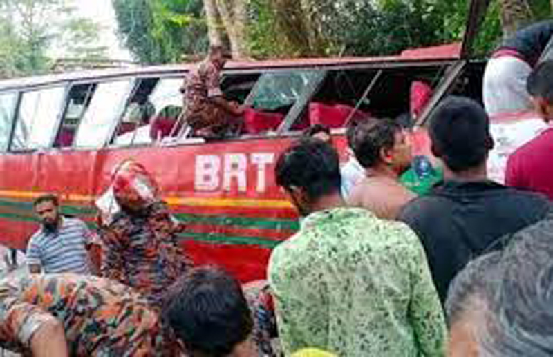 BRTC bus loses control, crashes into electric pole and tree: 2 killed