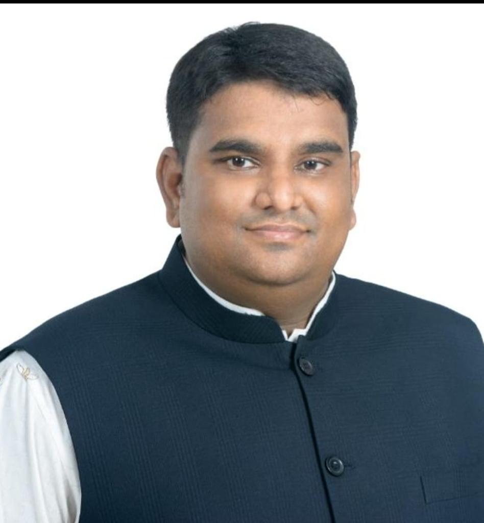 Father’s vote, son’s misdeeds viral