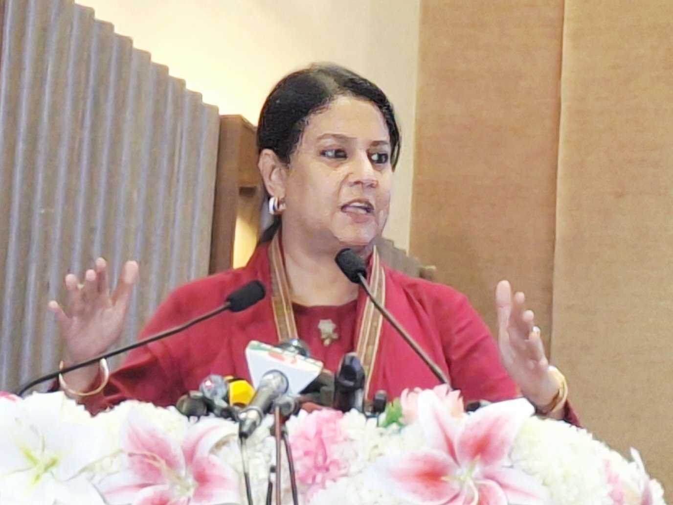 Environmental advisor calls for all government buildings to be ...